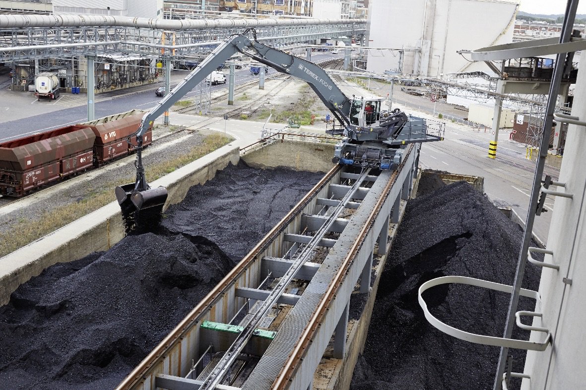 TEREX PORT SOLUTION E TEREX FUCHS PER LA HENKEL DI DÜSSELDORF - Sollevare