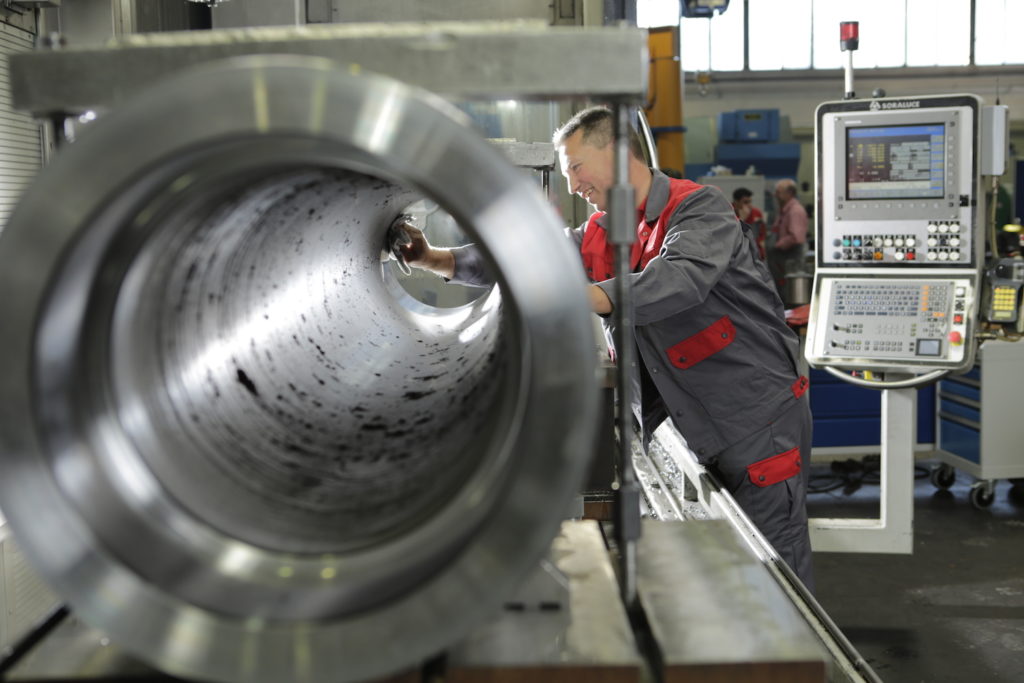 A CIASCUNO IL SUO PANNO. BY MEWA - Sollevare