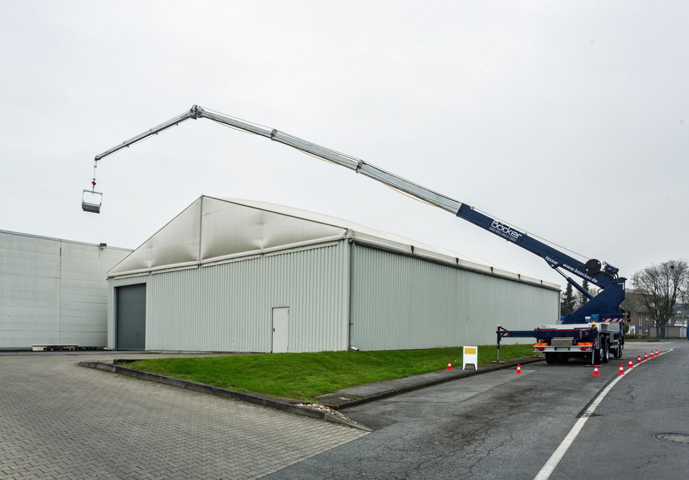 AUTOGRÙ: LA BÖCKER AK 46/6000 - Sollevare