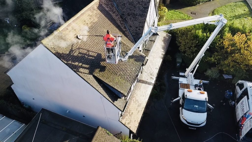 MZ 250, campione in UK (e in Europa) per Multitel Pagliero - Sollevare