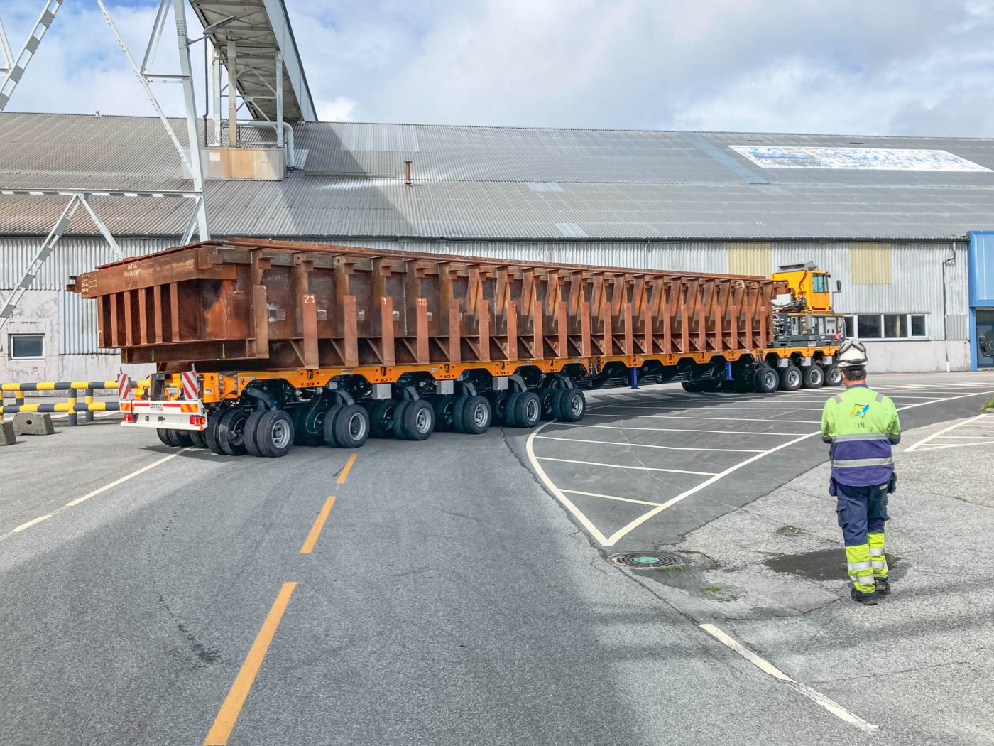 ModulMAX a 10 assi, autonomia antimagnetica Cometto per la fabbrica d ...